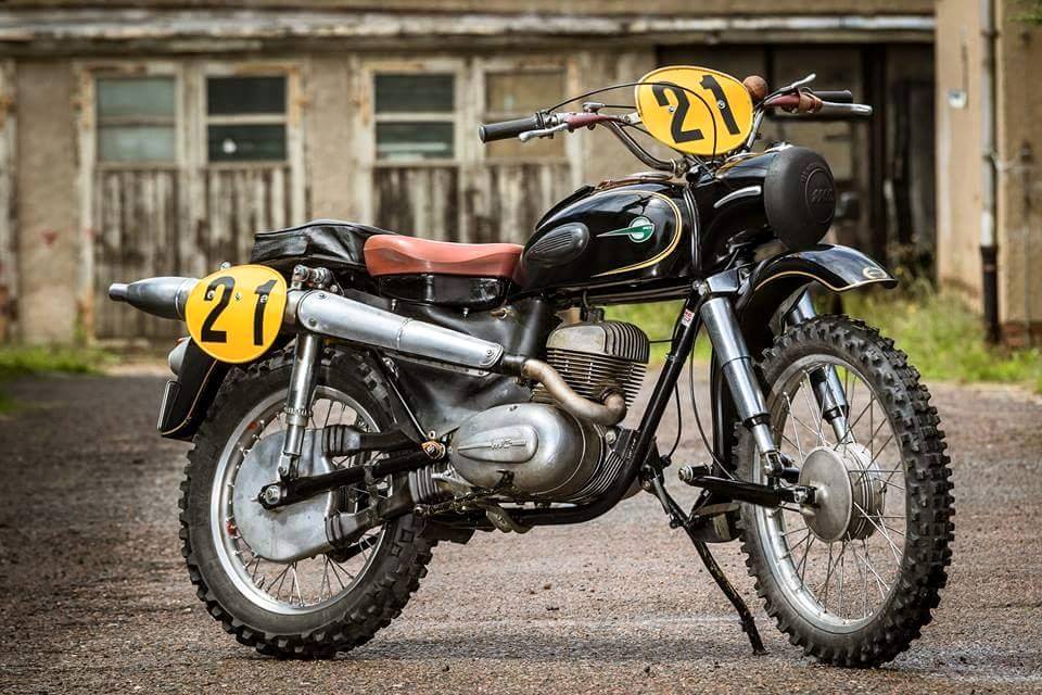 Nghe chuyện người Đức kể phục chế MZ ES 250 g để đua Enduro